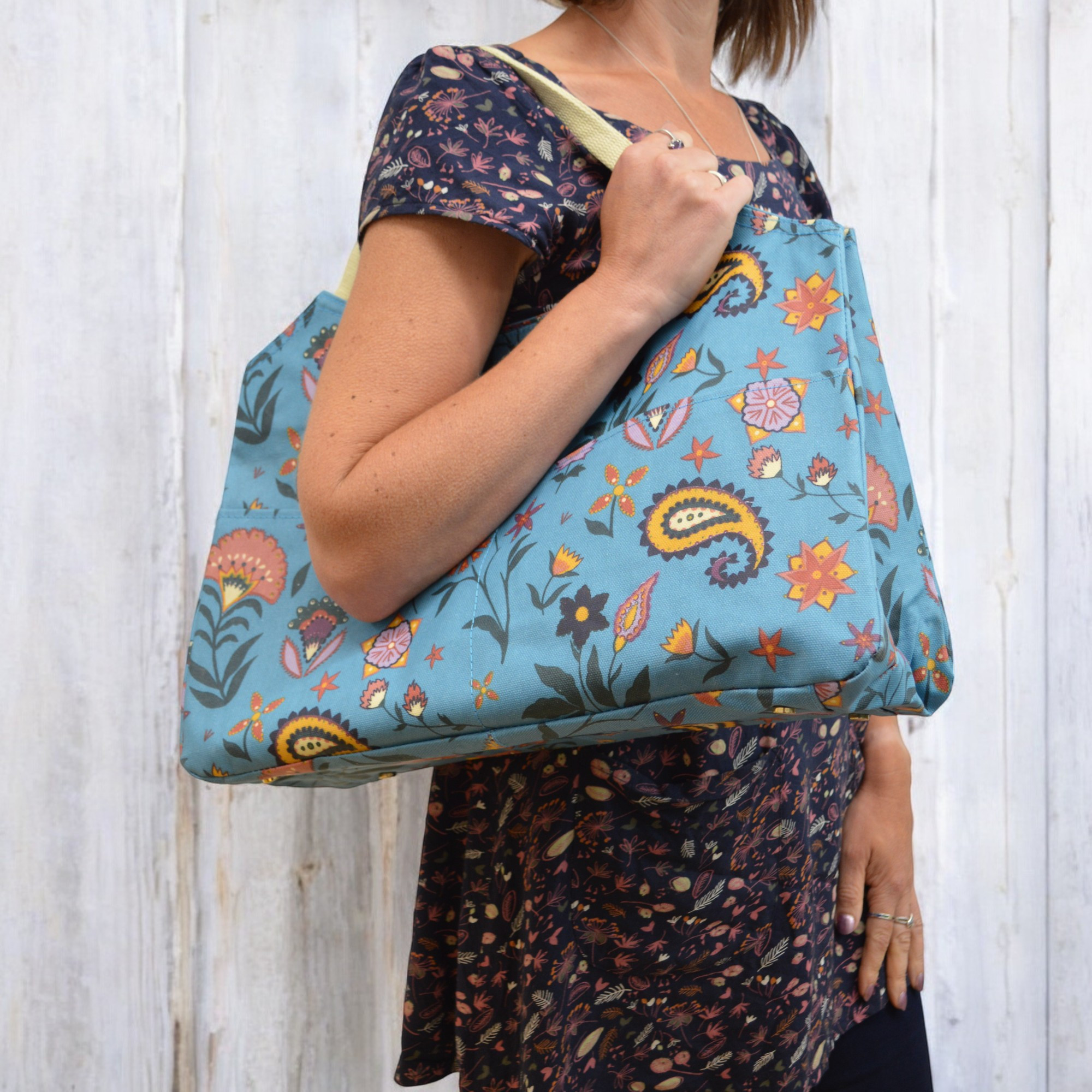 Folk Flower Day Bag Light Blue